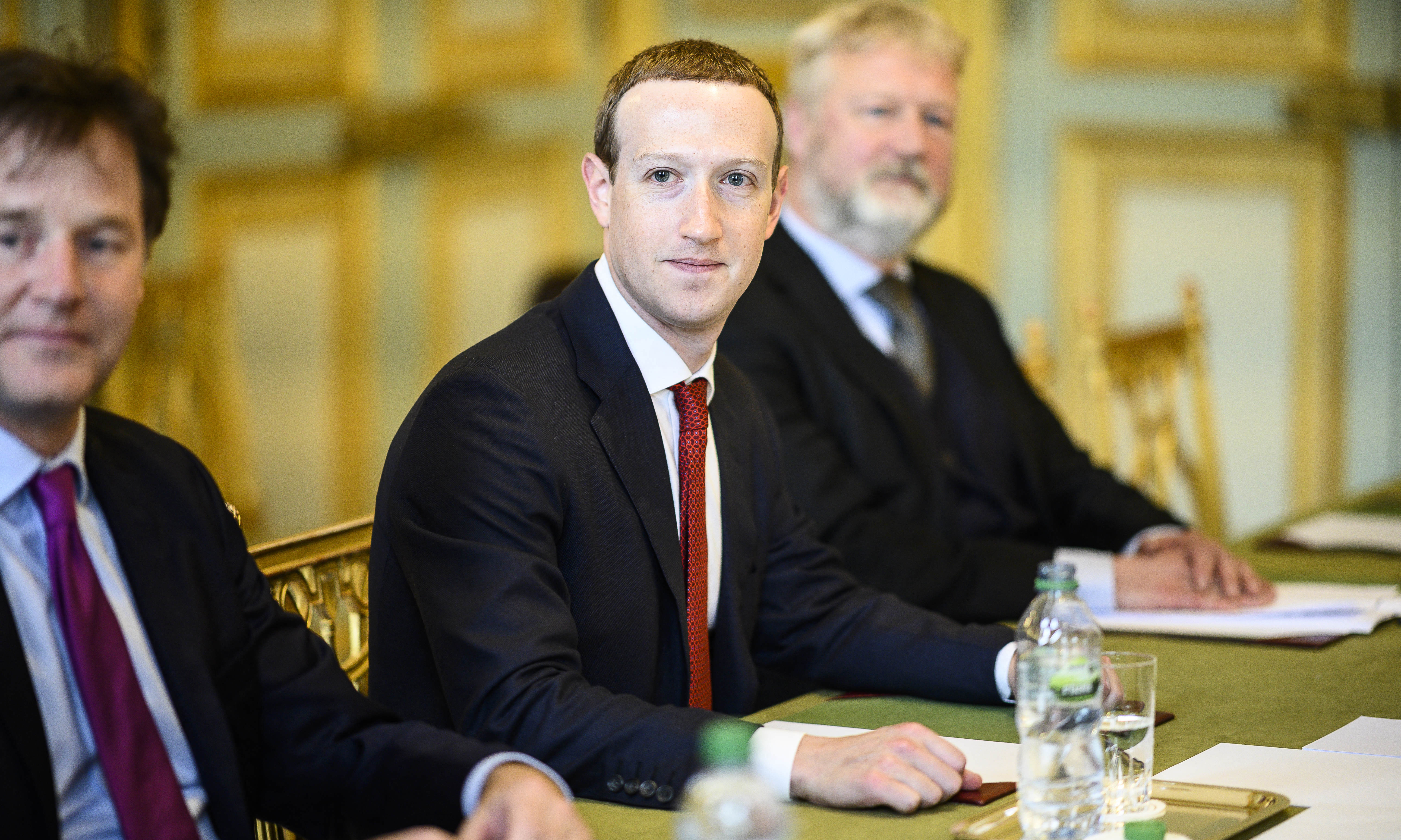 Facebook官宣“不会放弃Libra”，扎克伯格决心为比特币“挡子弹” - AiCoin