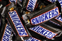 SNICKERS Now on Dogecoin Train as Meme Coin Surges 30 Percent - AiCoin